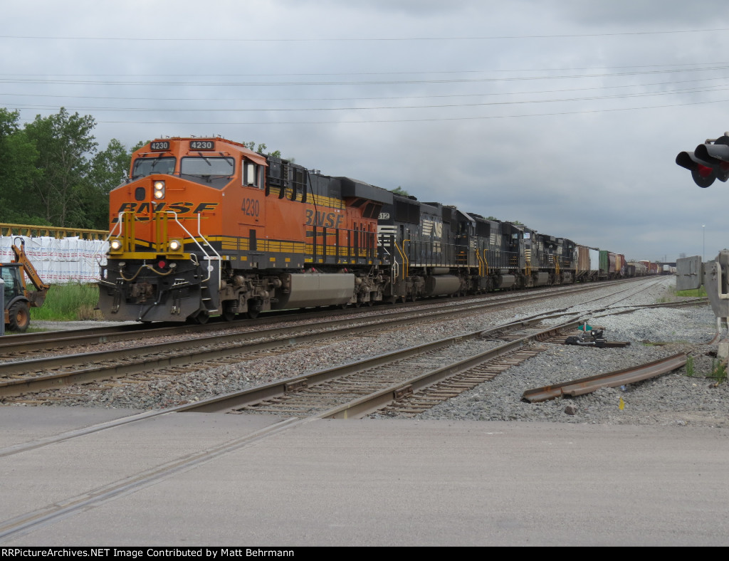 BNSF 4230